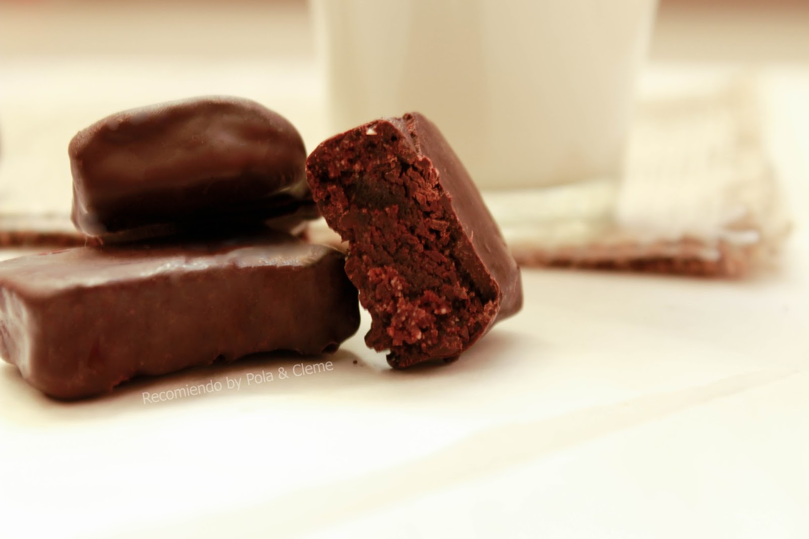 Chocolates rellenos de Pasta de Avellanas y Cacao