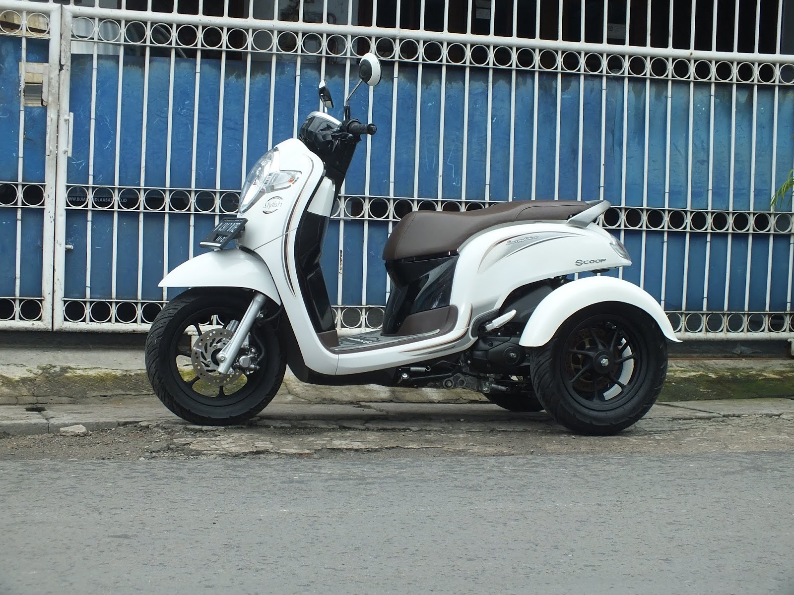 Oracle Modification Concept: HONDA SCOOPY 2018 Modifikasi RODA TIGA ...