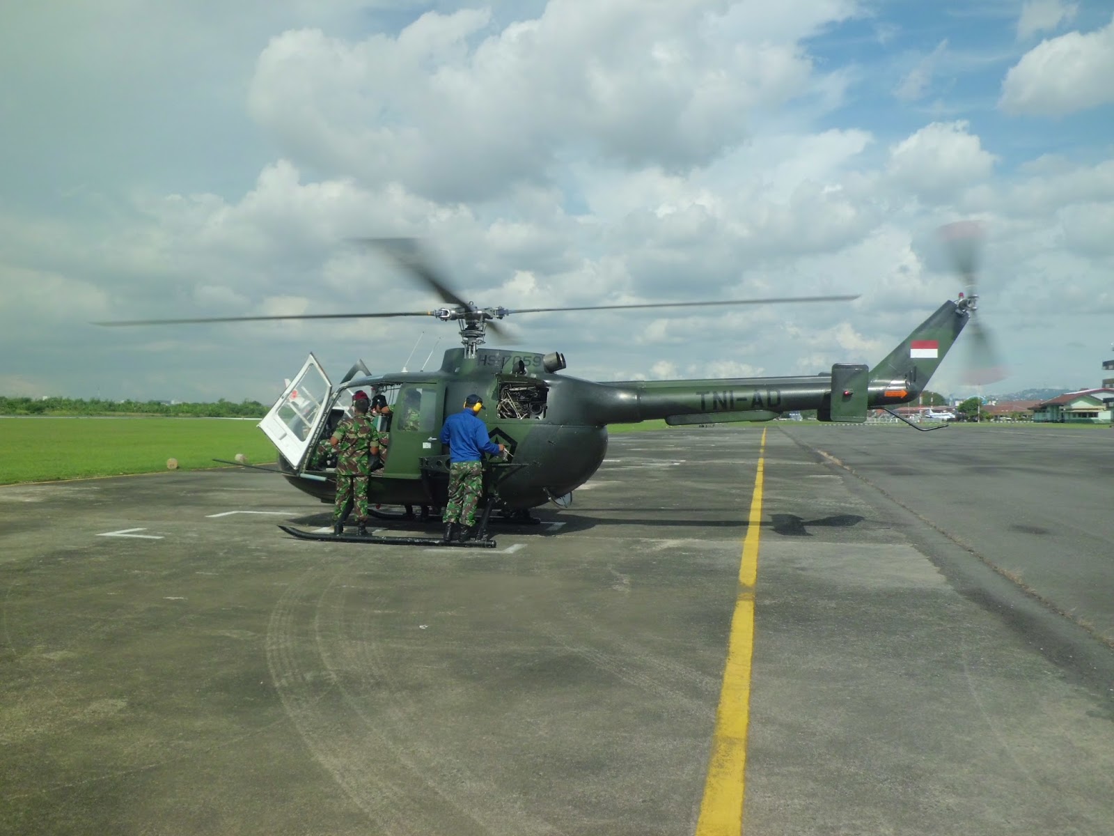 Kharismatography ~: Helikopter BO 105 / Bolkow