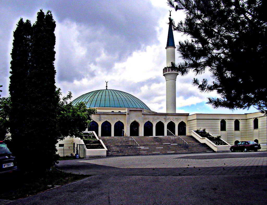 Post #17 - Keindahan Senibina Masjid Yang Unik - Relaks Minda