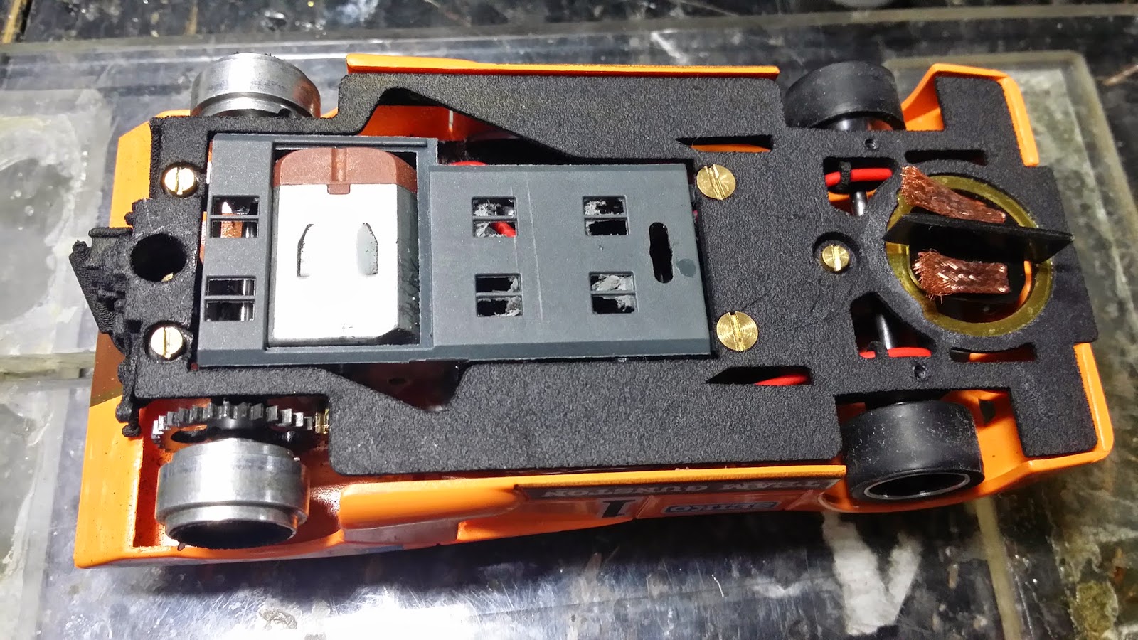 Le circuit des Sapins: Châssis Ghost trax