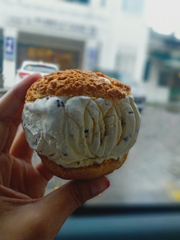 Makan Aiskrim di Hokkaido Ice Cream Puff Ipoh Perak - Cerita Ceriti ...