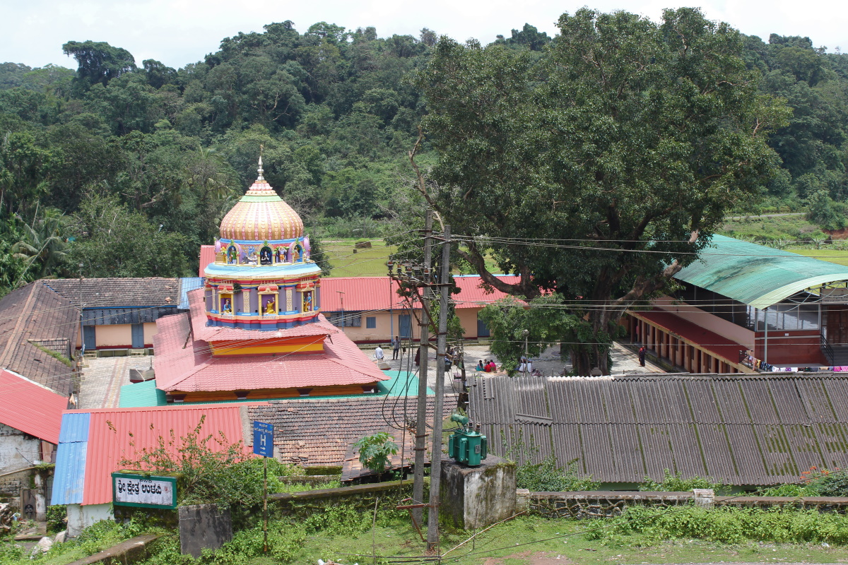 Journeys across Karnataka: Channabasaveshwara Gudi, Ulavi