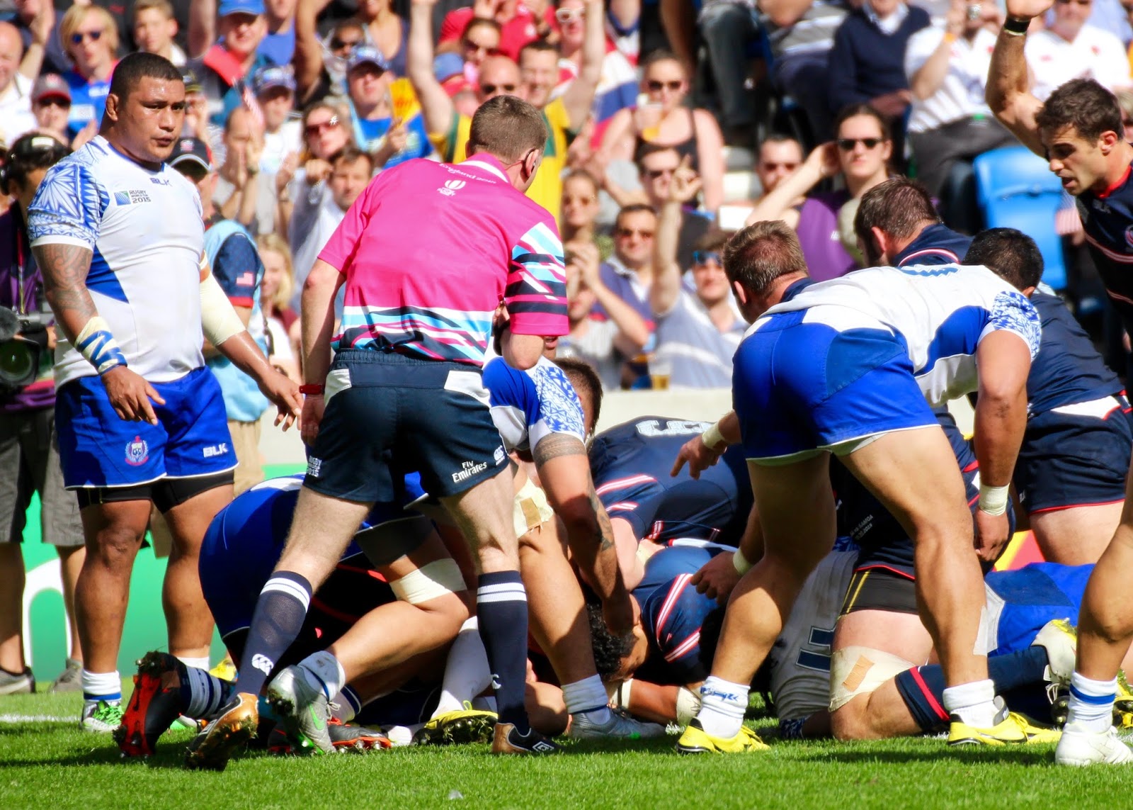 Behind The Ruck - Rugby. Simple.: Rugby World Cup 2015 - Day 3: PHINS UP!