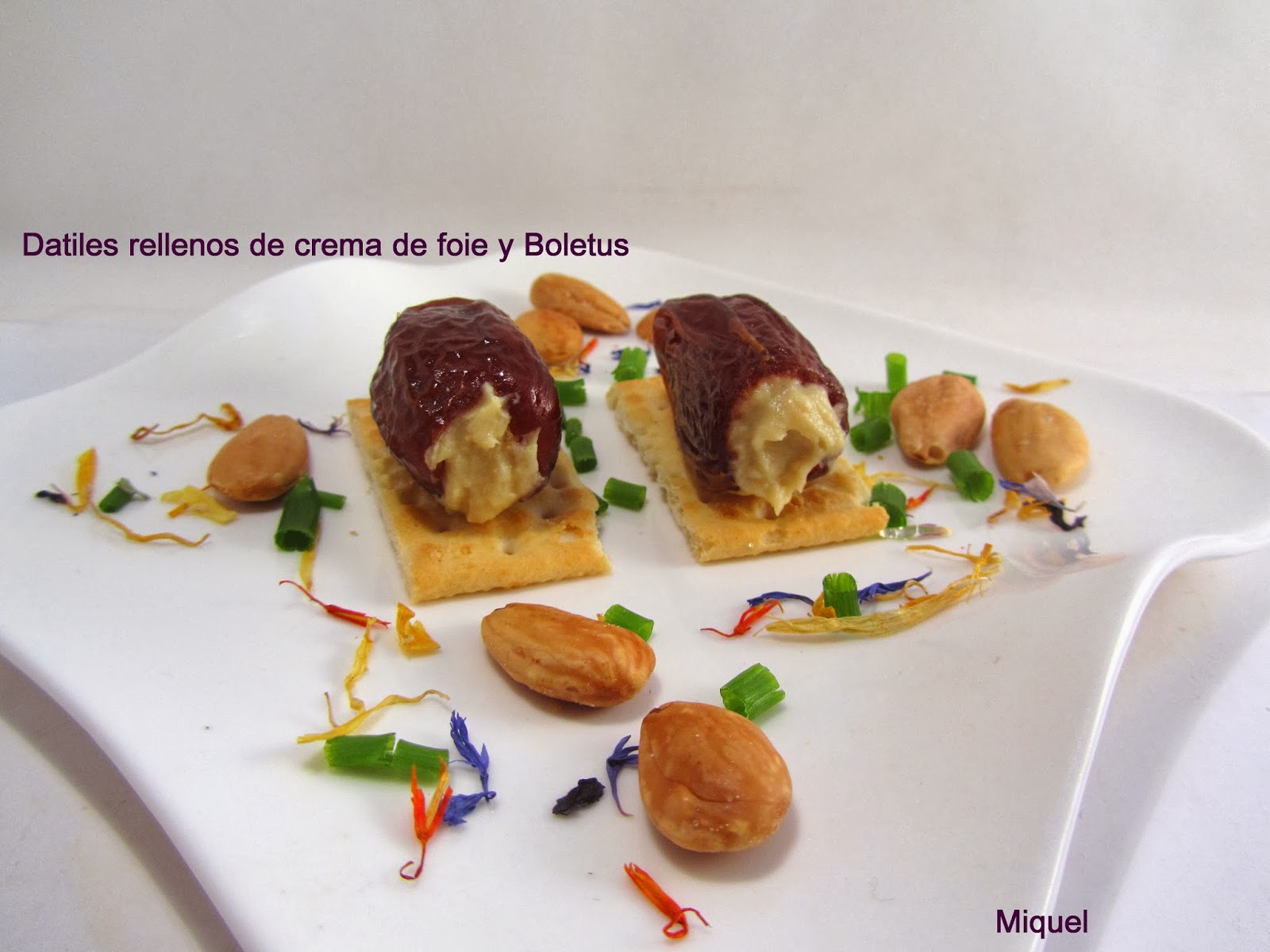 Les receptes del Miquel: Dátiles rellenos de crema de foie gras y Boletus