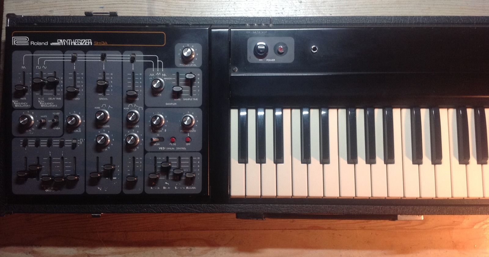 MATRIXSYNTH: Roland SH-3A Synthesizer with CV GATE VCF MODIFICATION
