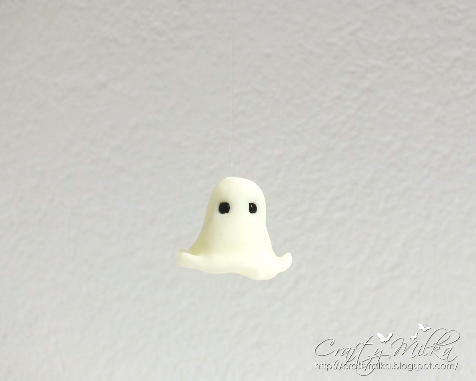 Crafty Milka: 13 Days of Halloween - Day 9 - Polymer Clay Dancing Ghost