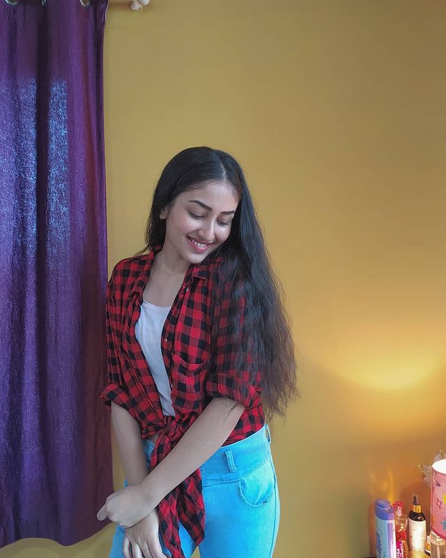 Anchal Sahu Wiki Biography, Web Series, Movies, Photos Age, Height and ...