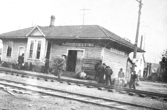 Beyond the Depot.: Edgecomb: Arlington's neighbor to the south