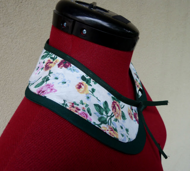 Fun with detachable collars #1 - A Stitching Odyssey