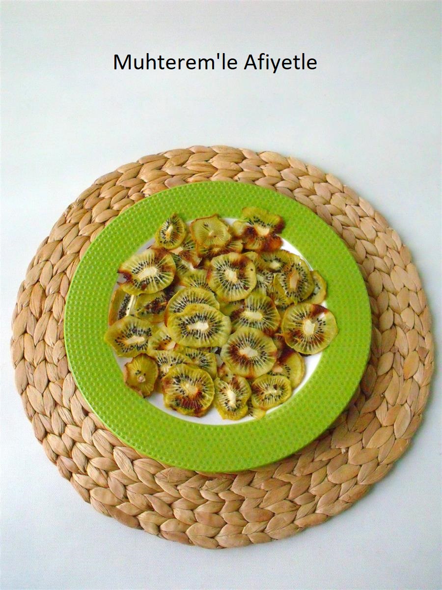 Muhterem'le Afiyetle: KİVİ CİPSİ