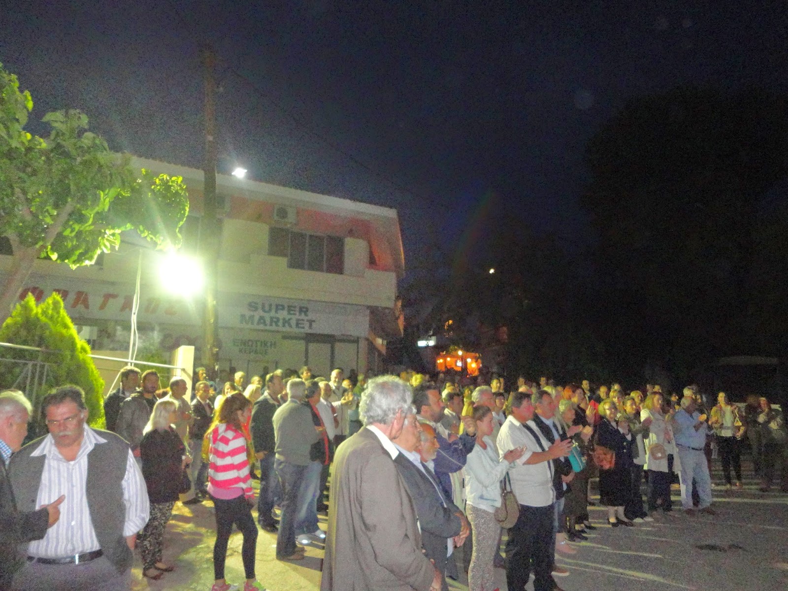 ΔΗΜΟΤΙΚΗ ΣΥΝΕΡΓΑΣΙΑ ΕΡΜΙΟΝΙΔΑΣ: ΛΑΟΘΑΛΑΣΣΑ ΣΤΟ ΗΛΙΟΚΑΣΤΡΟ ΤΟ ΒΡΑΔΥ ΤΗΣ ...