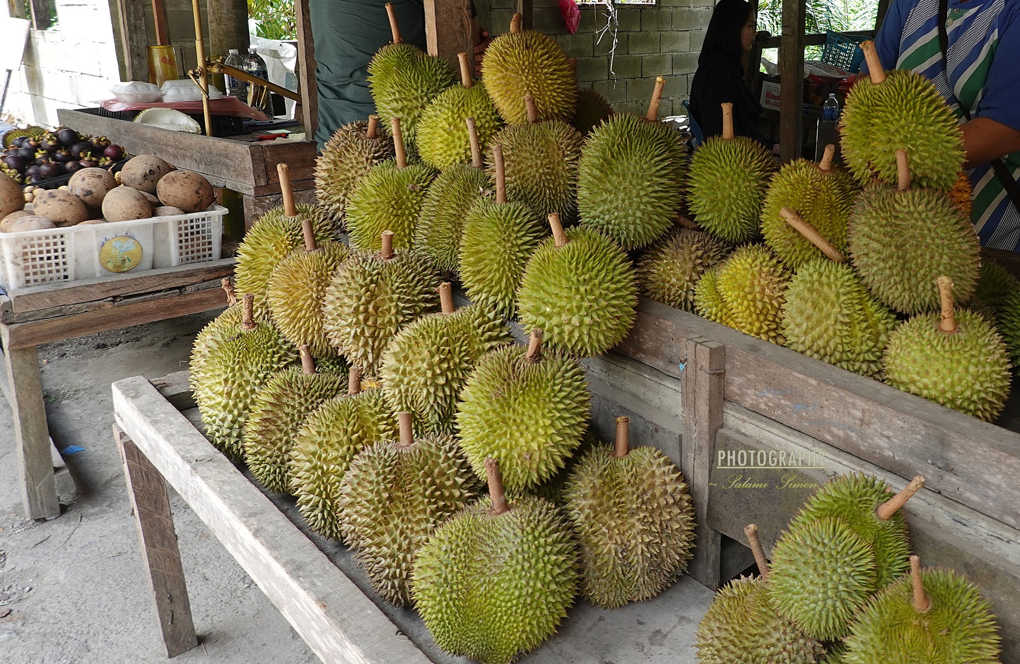 Buah Bundu @ Belunu @ Binjai, Bambangan & Durian Merah - Amie's Little ...
