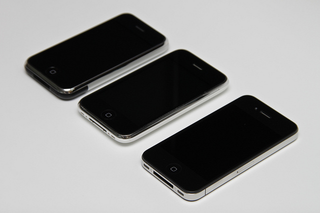 Gadget Freak, Gadget Addict, All About Gadget: Serial Model iPhone SU ...