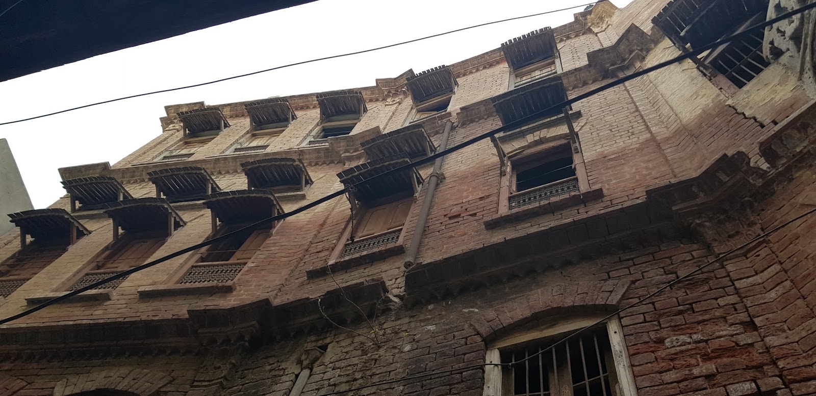 Pakistan Geotagging: 105 - A Tour of Jhang City 2: A Few Glimpses of ...