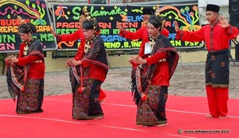 Pustaha Editorsiojo: Mandailing people