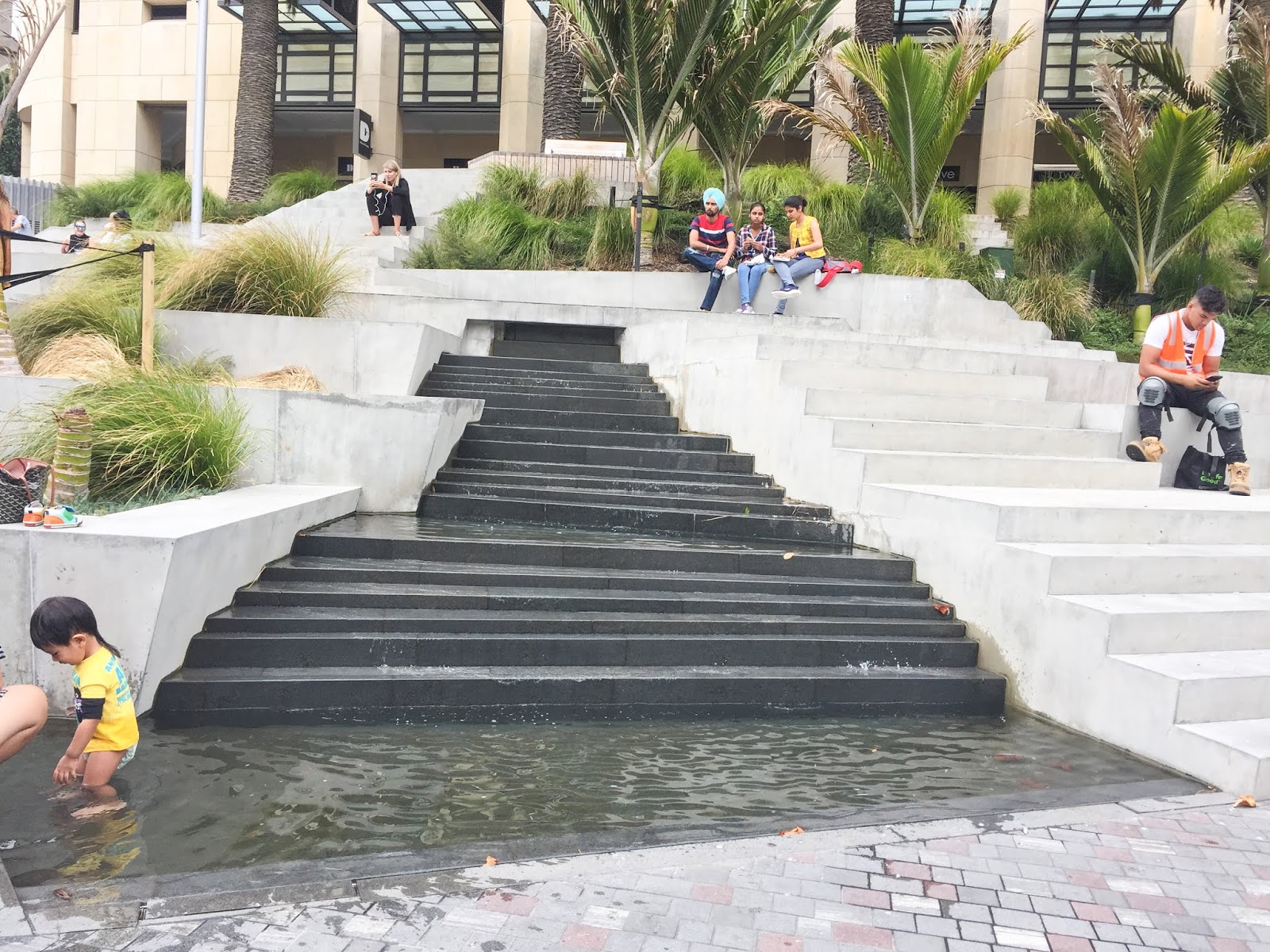 Pinay Kiwi: Freyberg Place and Chancery Square: A Pleasant Surprise of ...