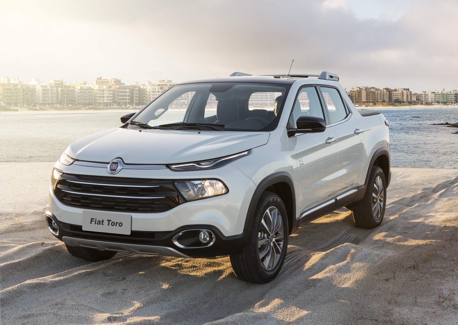 Fiat Toro Volcano 4x4 Diesel 2019: fotos, preços e consumo