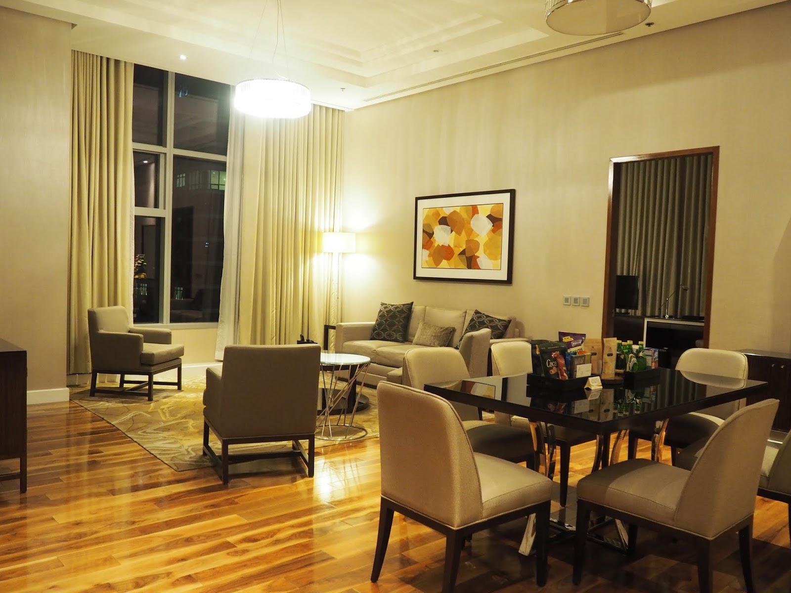 VinaTraveler's Blog: "Ascott BGC Manila", The Most Amazing Luxury ...