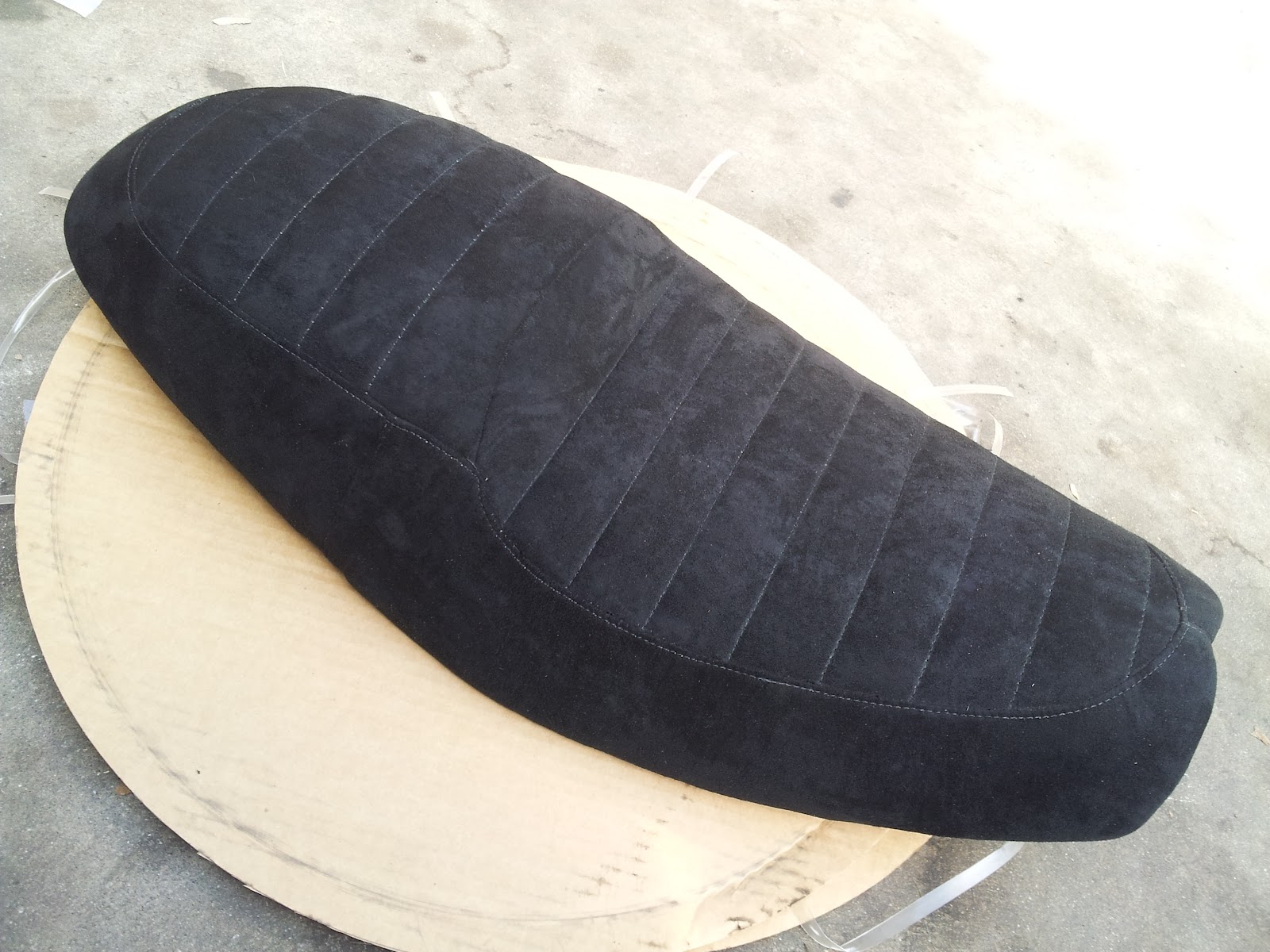 Hell on Wheels MC Blog: Suede Bonneville Seats...