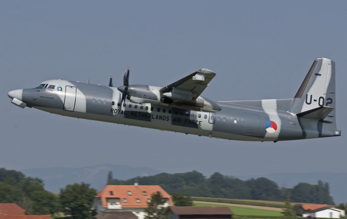 Des pilotes et des avions.: Fokker F60