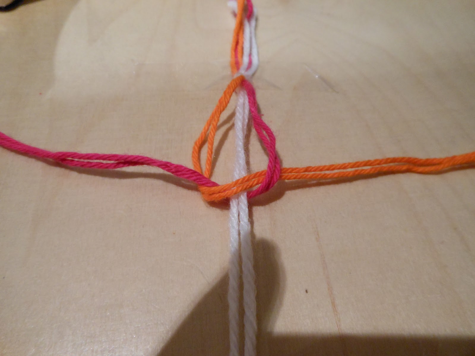 The invisible creations: DIY: Macramé bandjes #1