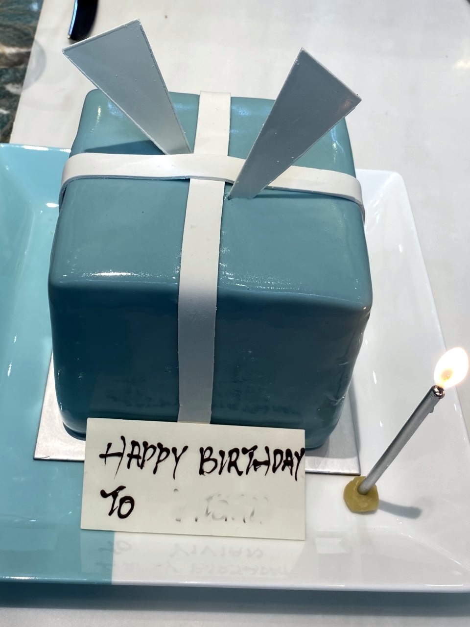 Crystalcake の 廚房物語: Blue Box Celebration Cake