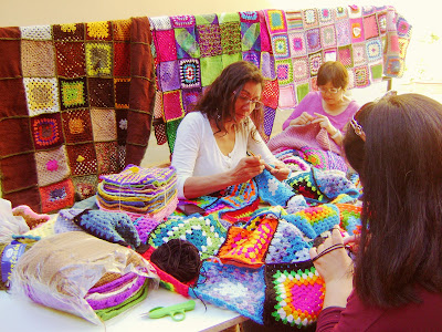 circolor: Se viene!!!... EL DÍA INTERNACIONAL DEL TEJER EN PÚBLICO!!