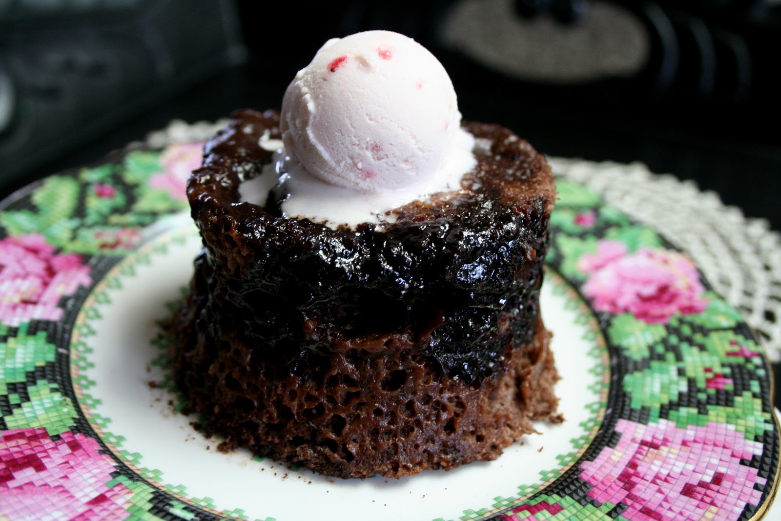 Mennonite Girls Can Cook: Hot Little Pudding Cakes