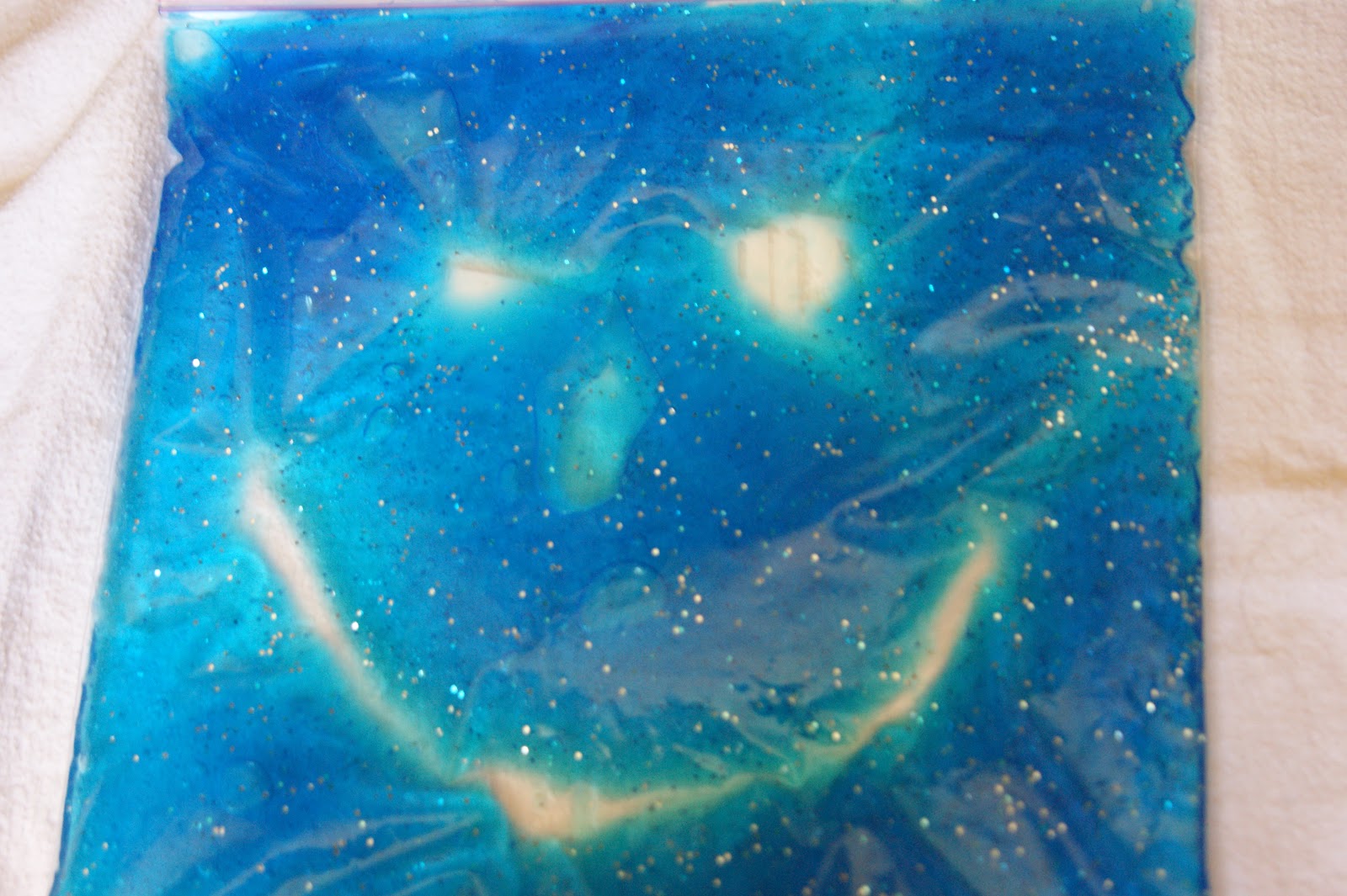 Raising Leafs: Make It Monday: Squishy Bag