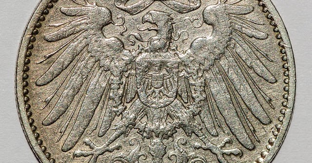 Historias de las monedas: El marco de oro.-a