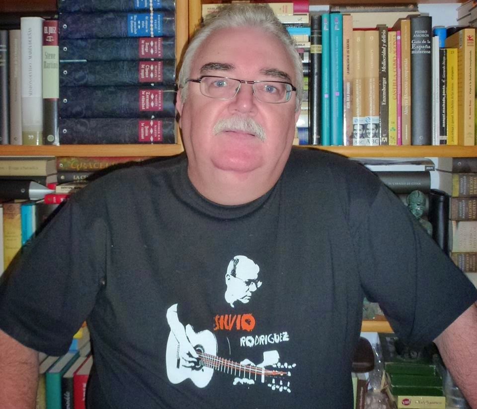 Y UNA TIZA AL CIELO: LLEGAN LOS ESCRITORES AL IES CARMEN DE BURGOS Y UNA TIZA AL CIELO: LLEGAN LOS ESCRITORES AL IES CARMEN DE BURGOS