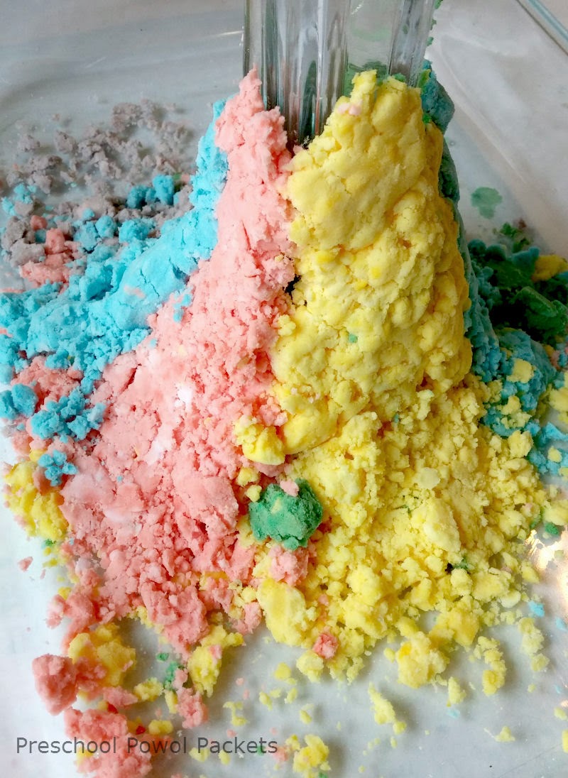 Preschool Science Experiment: Rainbow Volcano | Preschool Powol Packets