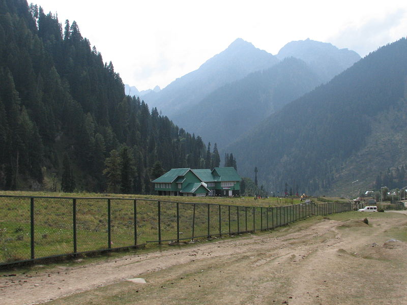 Pahalgam India Tourist Attractions ~ E- Travel Destinations | Tourist ...