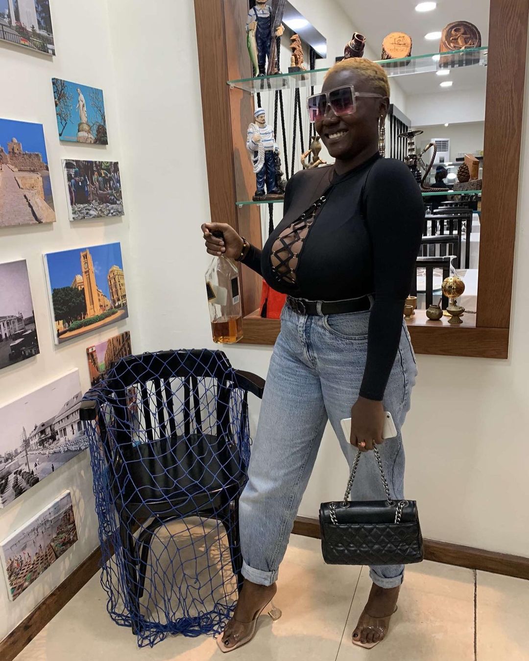 Busty women: Precious D