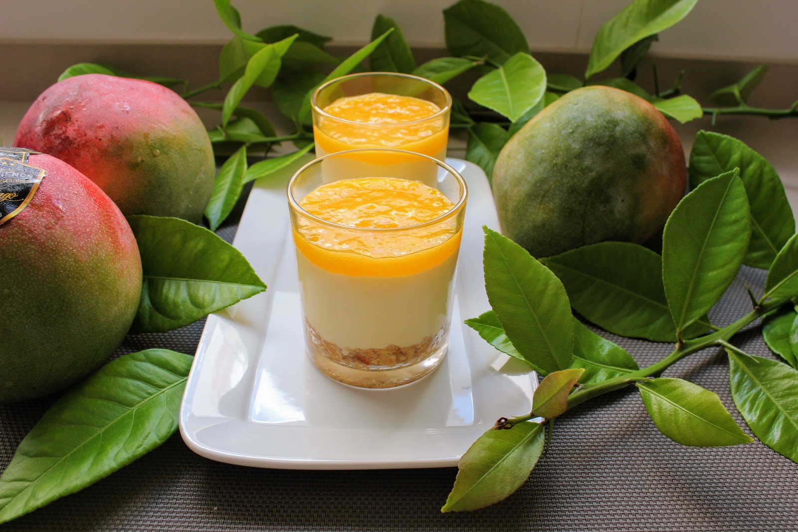 Tarta de Mango en Vasito - Cocinando con las Chachas
