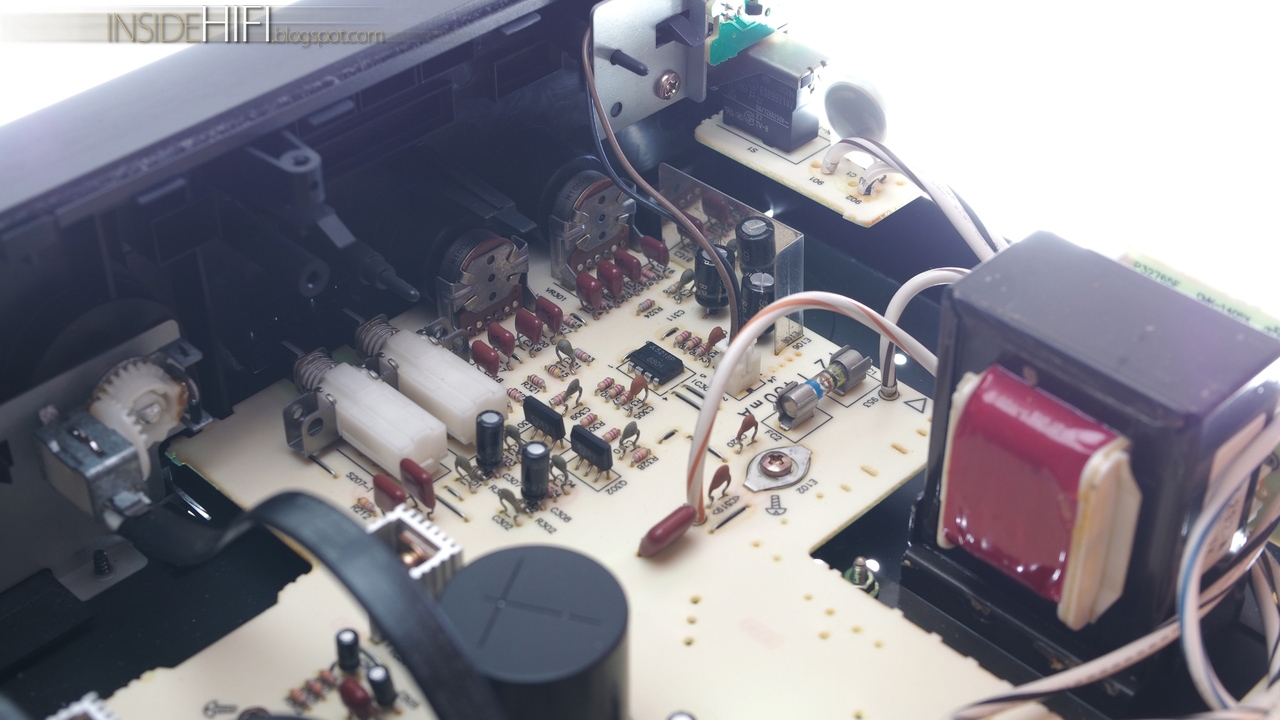 Inside Hi-Fi: Technics SU-A40 (SU-A40EG-K)