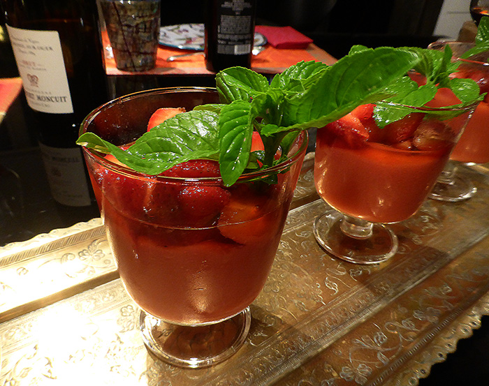 AAA ACCADEMIA AFFAMATI AFFANNATI: Balouza di fragole con dadolata di ...