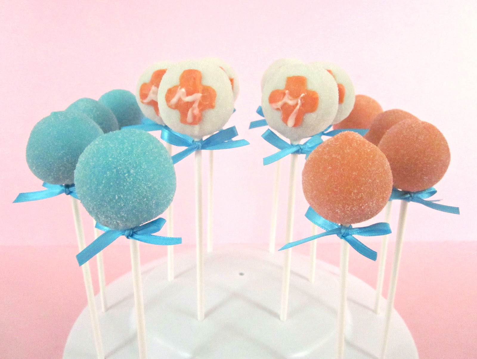 amberallure cupcakes: Cake Pops for Banfield Pet Hospital