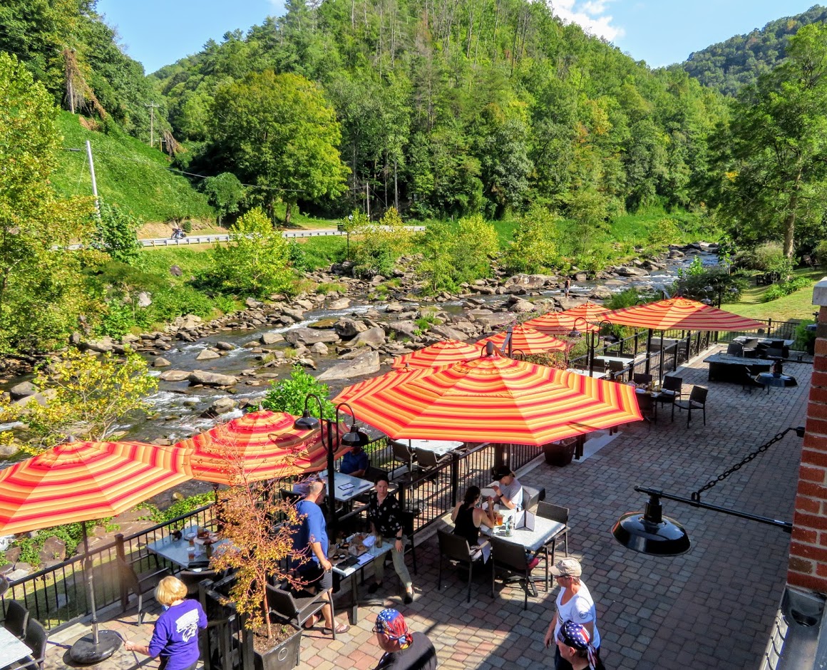 Big Daddy Dave: Historic Tapoco Lodge – Robbinsville North Carolina