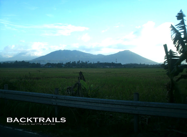 Back Trails: The Lakeshore Town of Victoria, Laguna