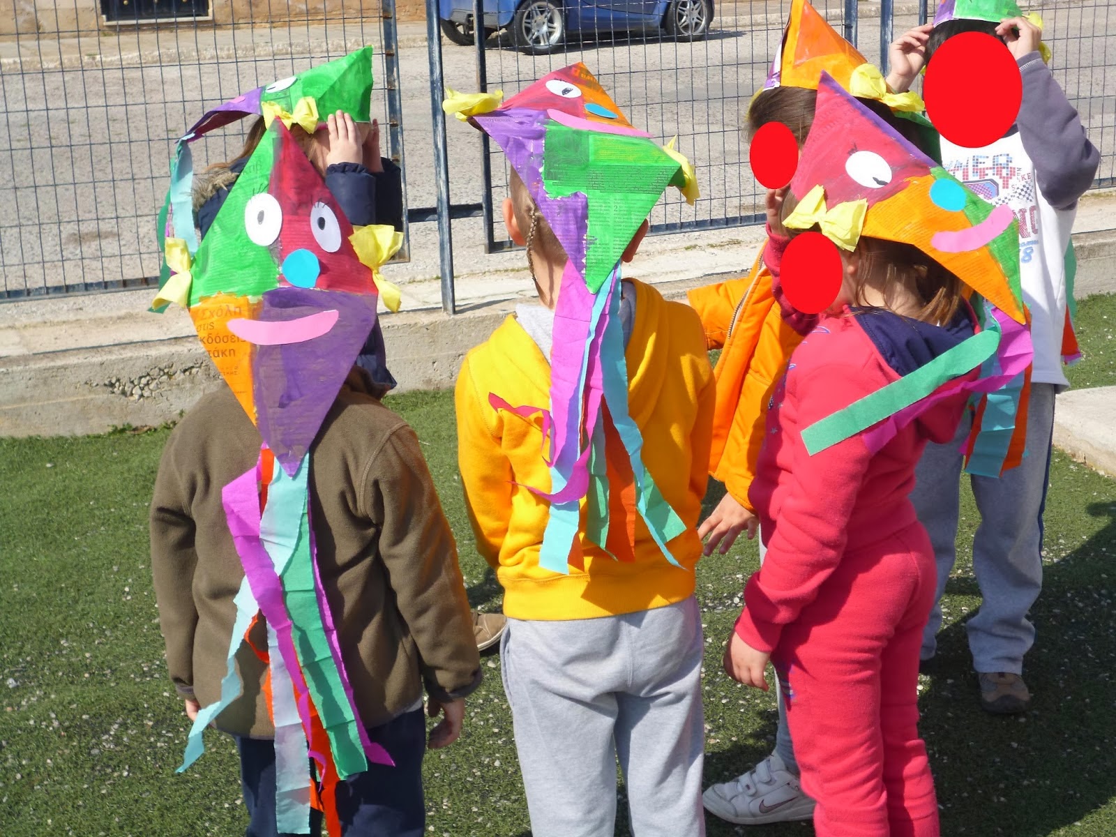 Νηπιαγωγός απο τα Πέντε: ΟΙ ΧΑΡΤΑΕΤΟΙ ΜΑΣ...