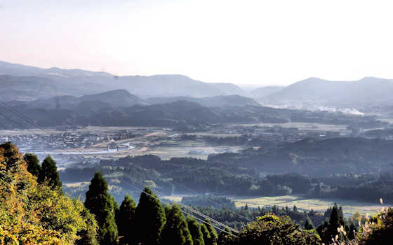 More glimpses of unfamiliar Japan: Hisatsu Line