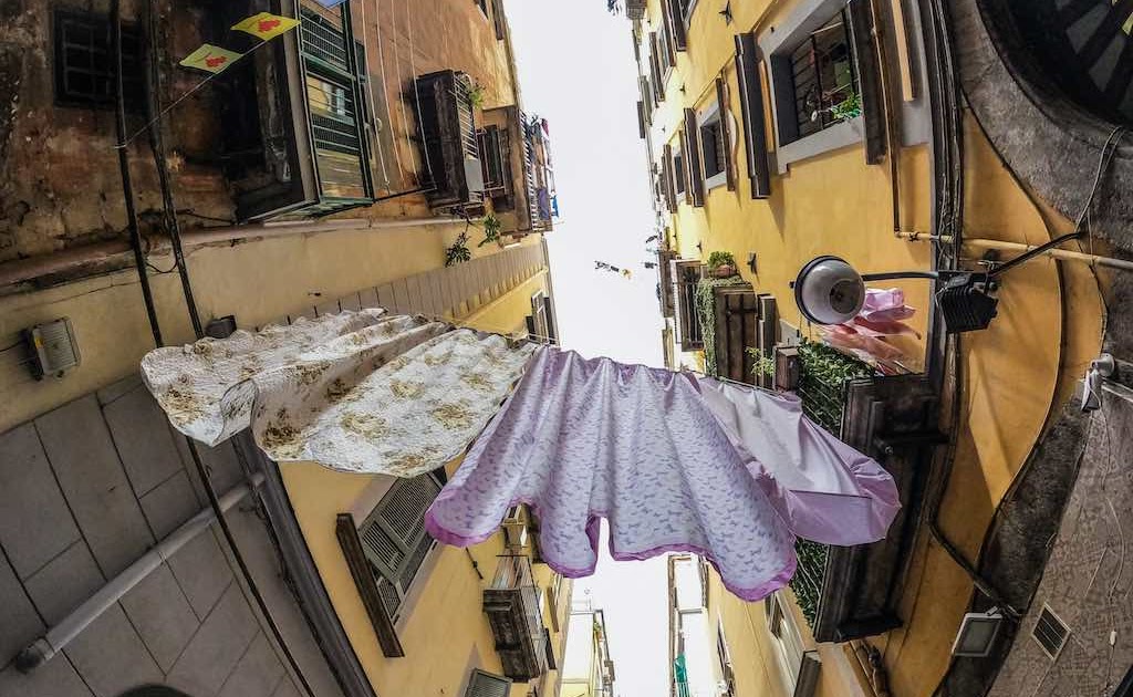 Spanish Neighborhoods of Naples, the guided tour