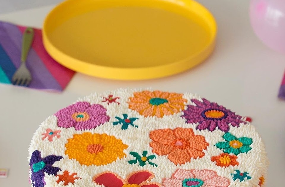 Cake designs inspired by home floor rug designs. | MÉLÒDÝ JACÒB