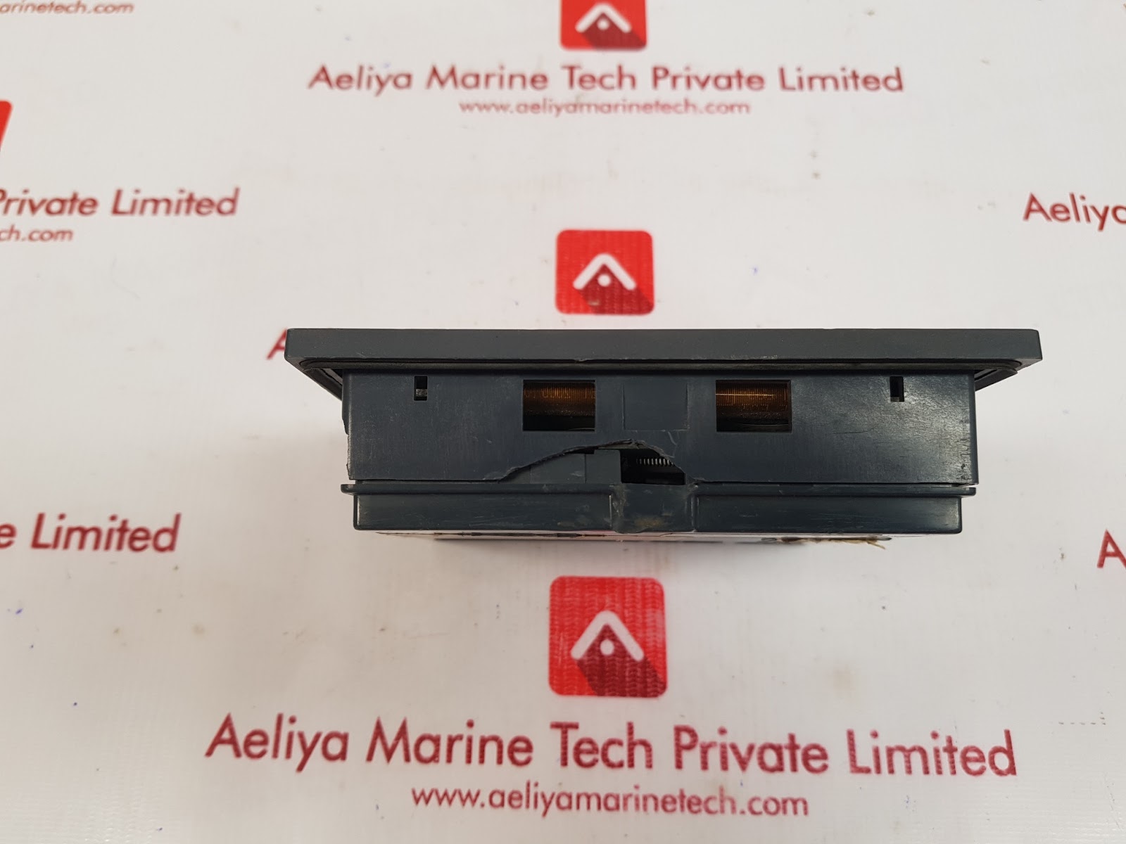 SCHNEIDER MAGELIS XBT-R411 COMPACT TERMINAL PANEL - Aeliya Marine