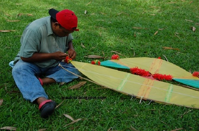 Wau & Kites: Metropolitan Park, Kepong: A Kite Playing Spot