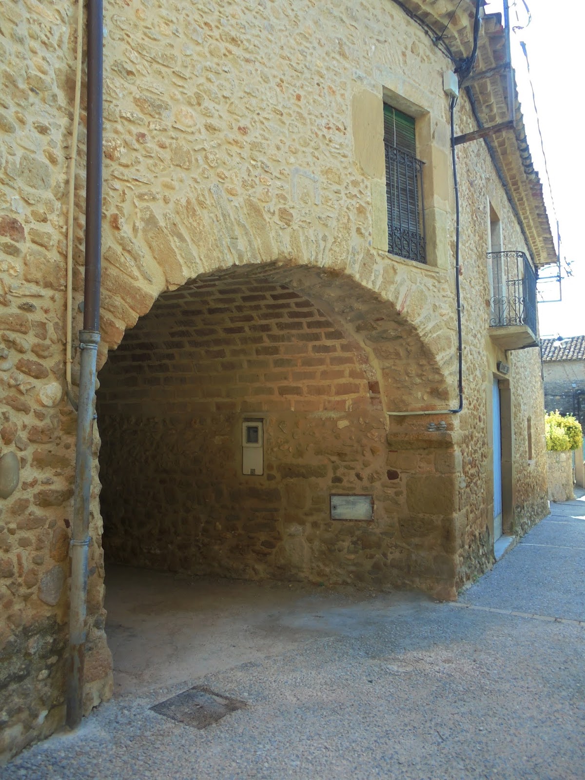 MUNTANYA: Vilademuls, Torre i Sant Marçal de Quarantella, Sant Julià de ...