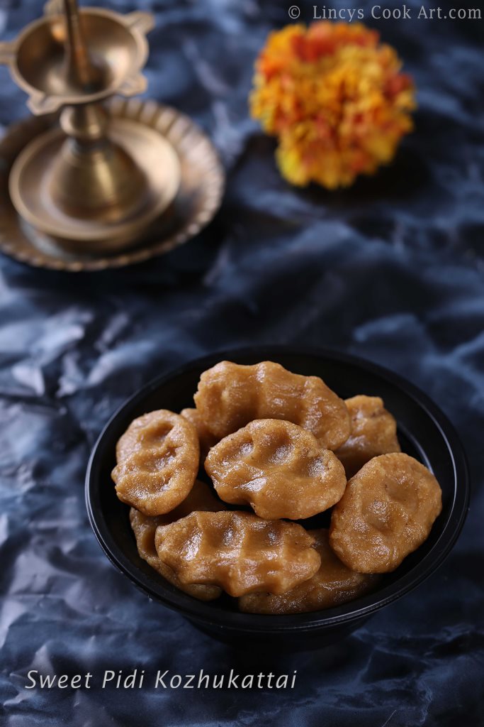Sweet Pidi Kozhukattai| Vinayaka Chaturthi Recipes ~ Lincy's Cook Art