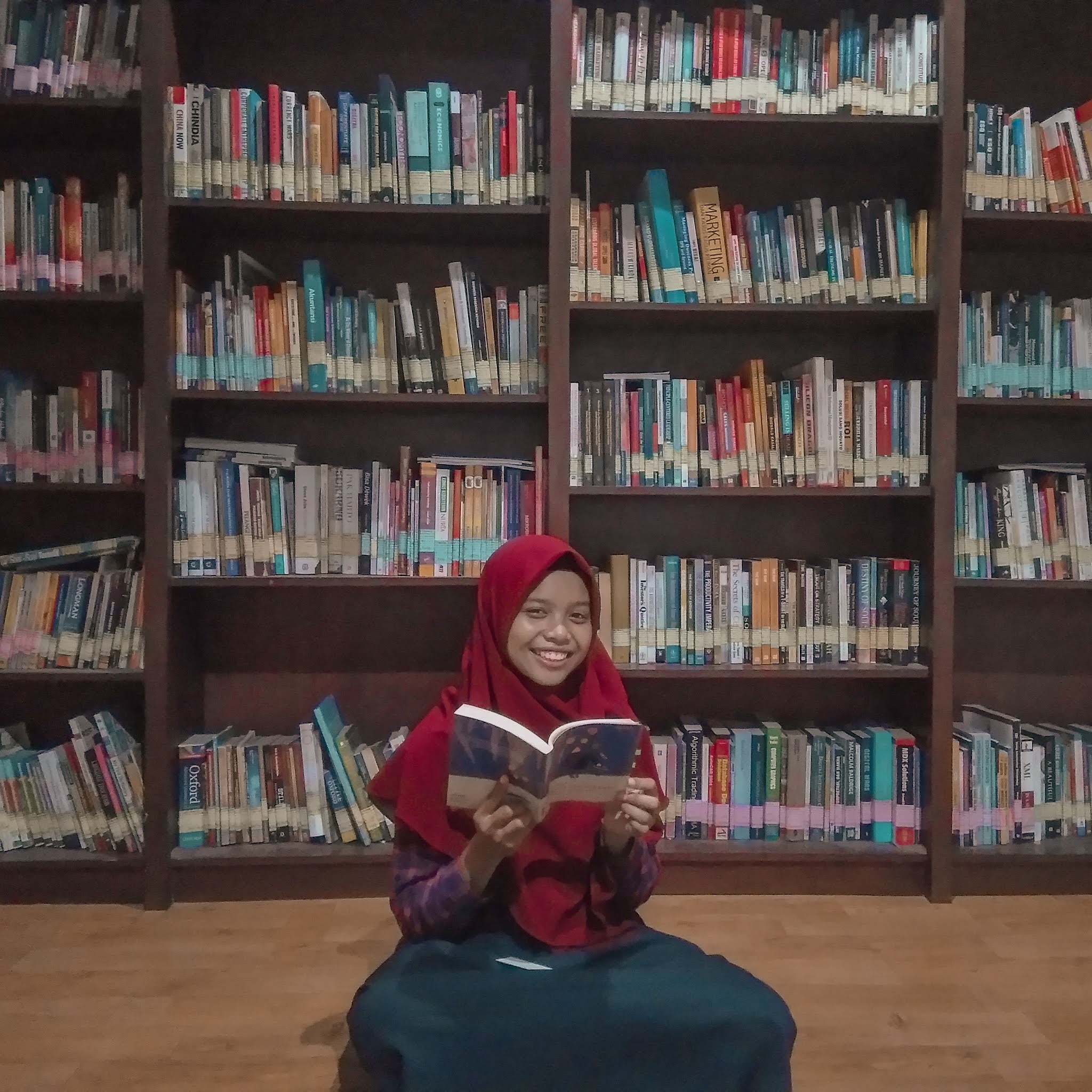 [REVIEW BUKU]: Melihat Api Bekerja – M. Aan Mansyur ~ Wardhina Ayu